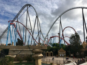 Port Aventura în Spania – un parc de distracții pentru adulți și copii ...